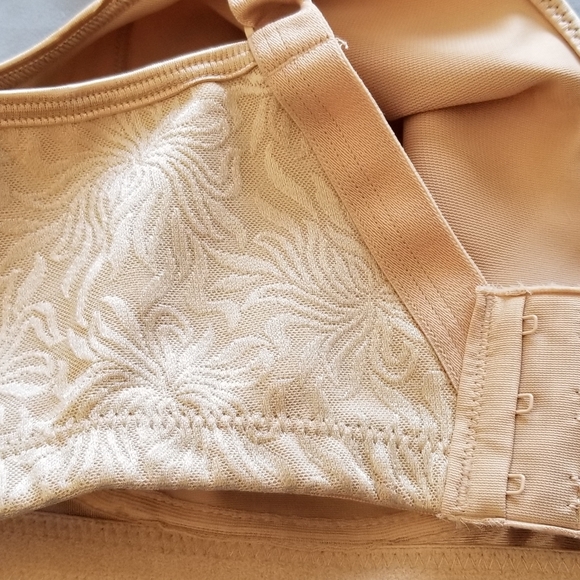 Playtex | Intimates & Sleepwear | Playtex 8 Hour Side And Back ...